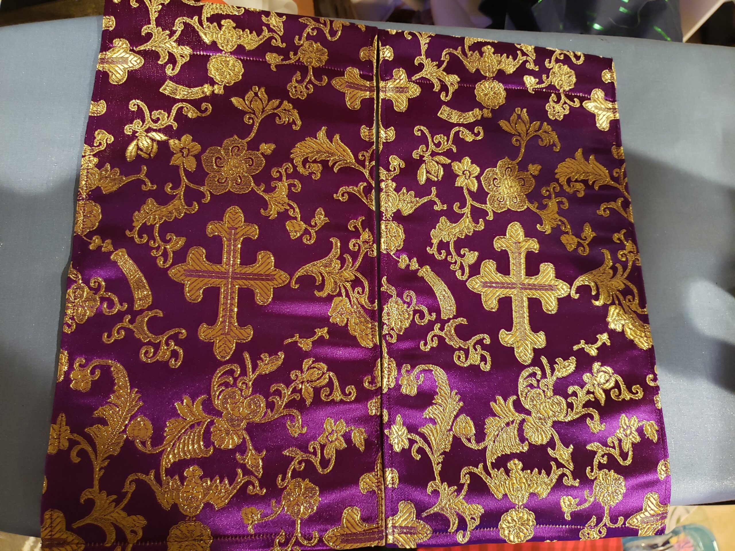 How to Sew a Catholic Tabernacle Veil - Ora et Schola