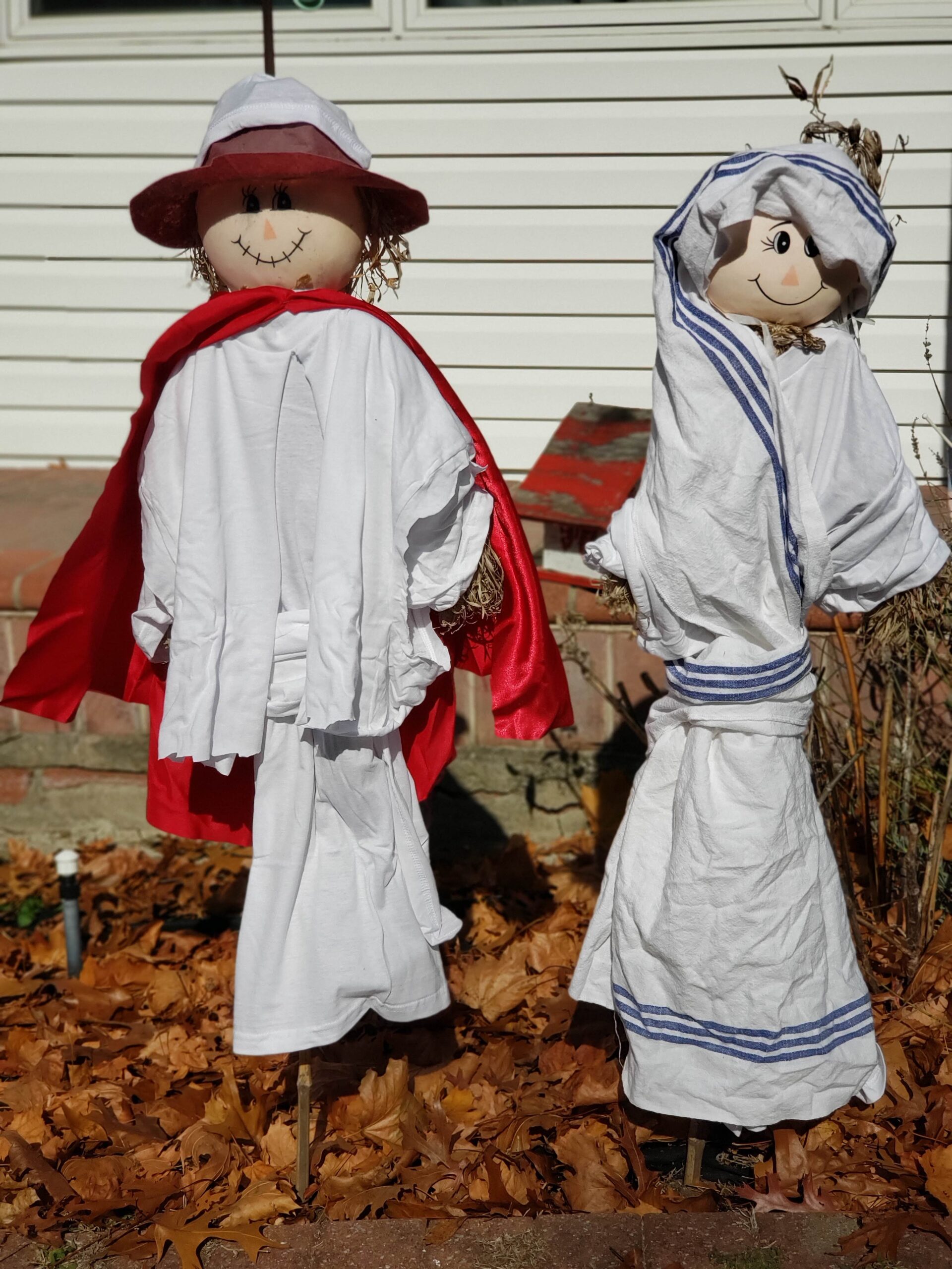 3 Easy Outdoor Catholic Halloween Decorations for Hallowtide - Ora et ...